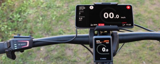 Bosch KIOX 300 & SmartphoneGrip ⚠️ Display & Handy